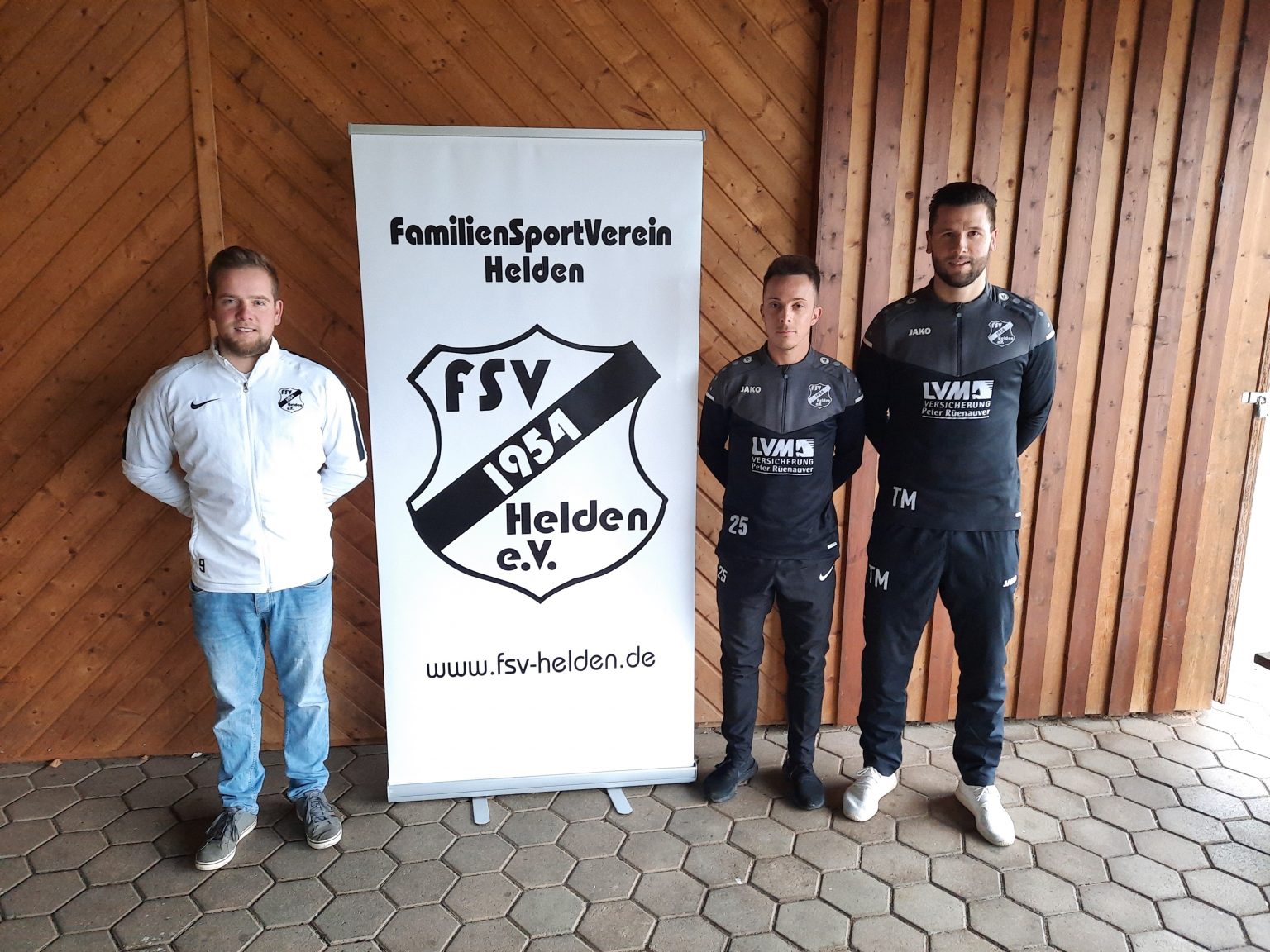 Trainerduo bleibt beim FSV - FSV Helden 1954 e.V.